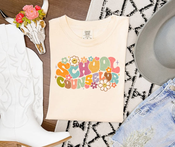 Retro School Counselor Smile Face Daisies Ivory Tee - The Red Rival